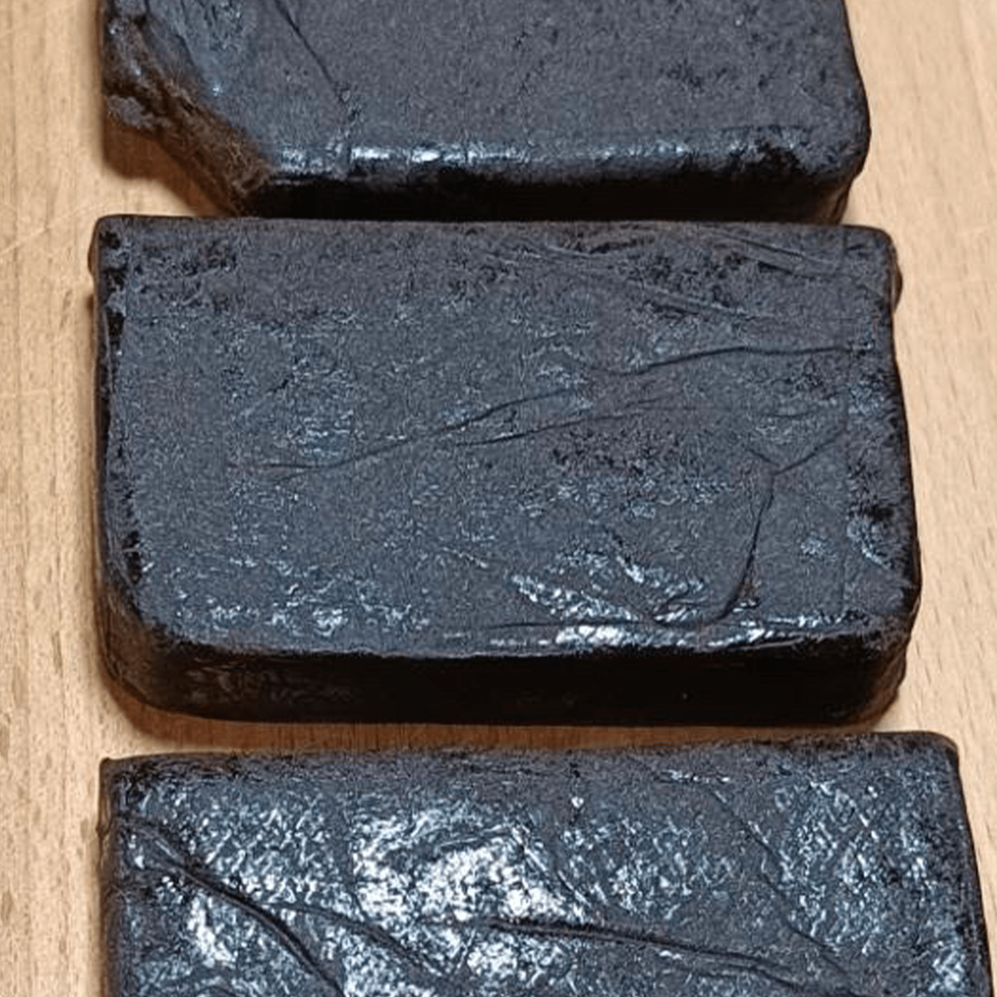Köp Kashmir’s Finest CBD Hash 32% i Sverige | Premium CBD Hasch ...